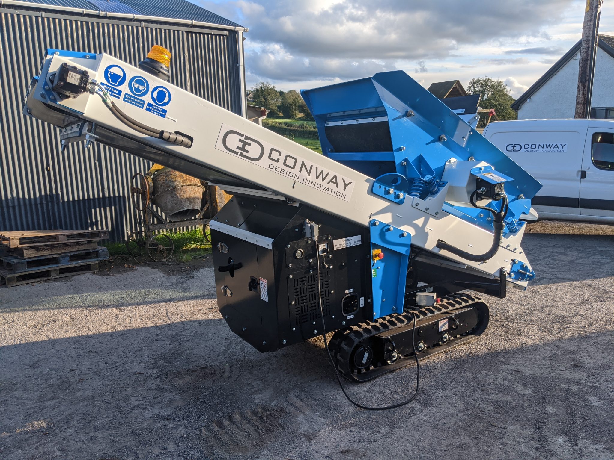 CDI S10 tracked screen - Jaws Mini Crushers